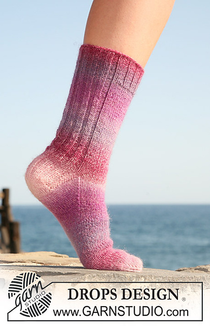 Ravelry: 118-35 Heel Hugger pattern by DROPS design