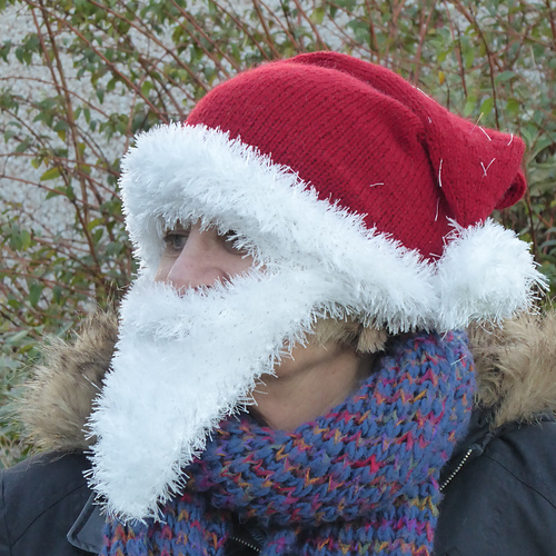 Ravelry: Flotta Santa Hats with Beards pattern by Elizabeth Lovick