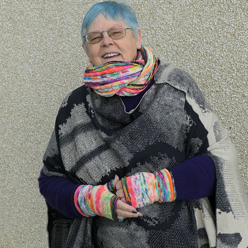 Ravelry: Mini Skein Cowl pattern by Elizabeth Lovick