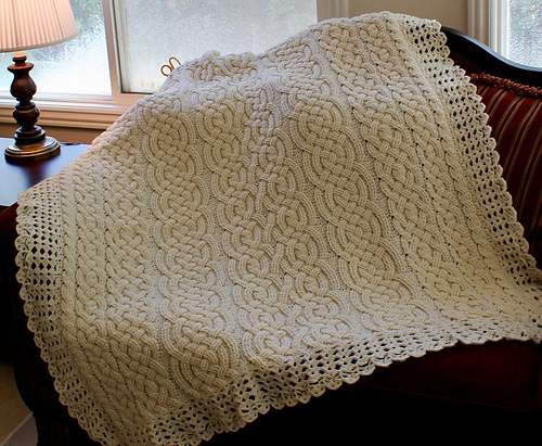 Ravelry: Skara Brae Cable Blanket pattern by Noelle Stiles