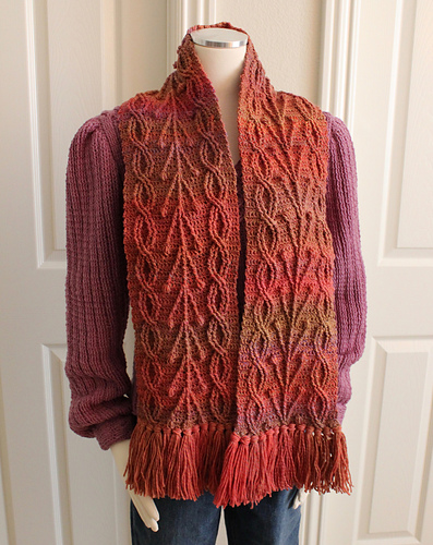 Ravelry: Highland Journey Cable Scarf pattern by Noelle Stiles