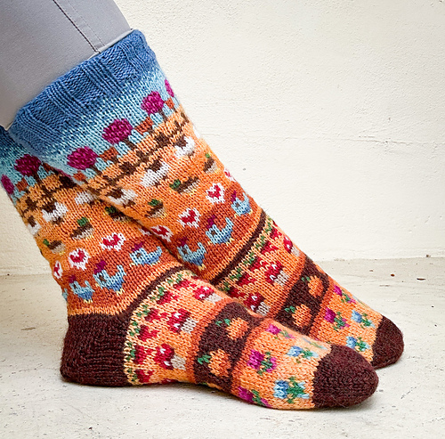 First colorwork and first socks, for the love of Stardew Valley ! : r ...