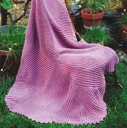 Ravelry: Curlicue Coverlet pattern by Annie Dempsey
