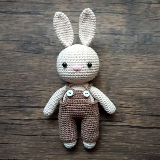 Ravelry: Jack the Rabbit pattern by Odinka Wisanindhi