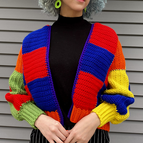 Ravelry: This or That Cardigan pattern by Ariana Berkebile