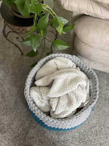 Ravelry: Jumbo Floor Basket pattern by Lindsey Roe