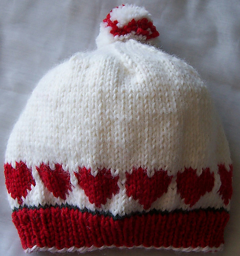 Ravelry: Sweet Heart Hat pattern by oftroy