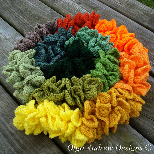 Ravelry: Ruffle spiral scarf 107 pattern by Olga Andrew