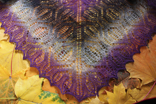Ravelry: Lacery Tracery pattern by Po Lena