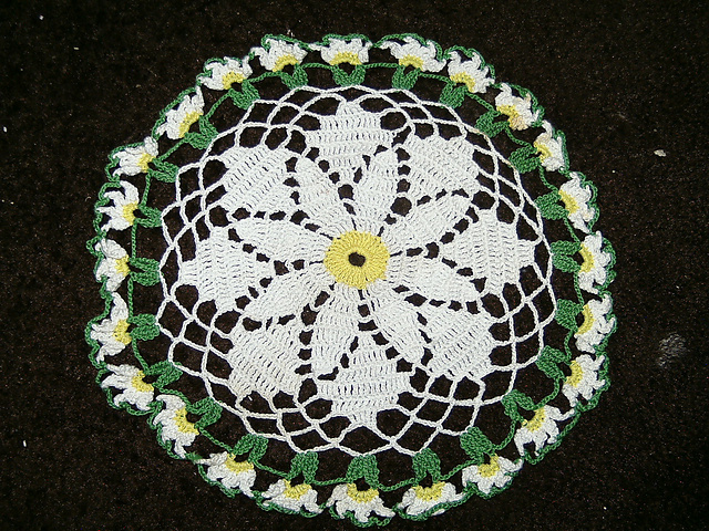 Ravelry: Daisy Doily pattern by Patricia Hall