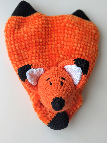 Ravelry: Cuddly Fox Comforter pattern by Olive's Toy Box