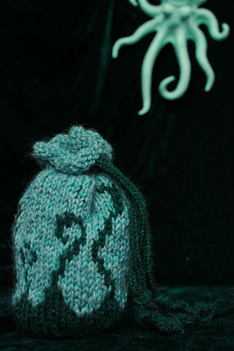 Ravelry: Eldritch Bag pattern by Olivia Hoak