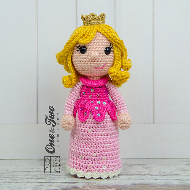 Ravelry: Princess Rose Amigurumi pattern by Carolina Guzman