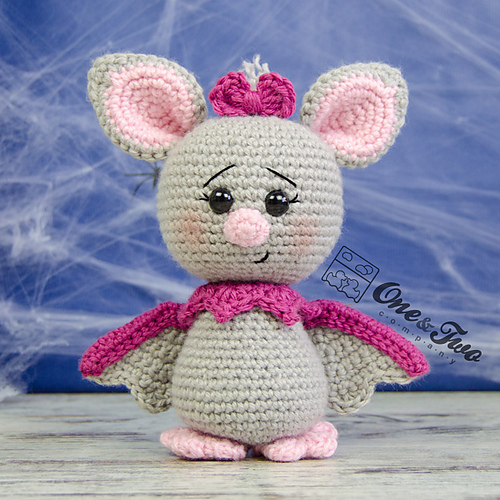 Ravelry: Brook the Tiny Bat Amigurumi pattern by Carolina Guzman
