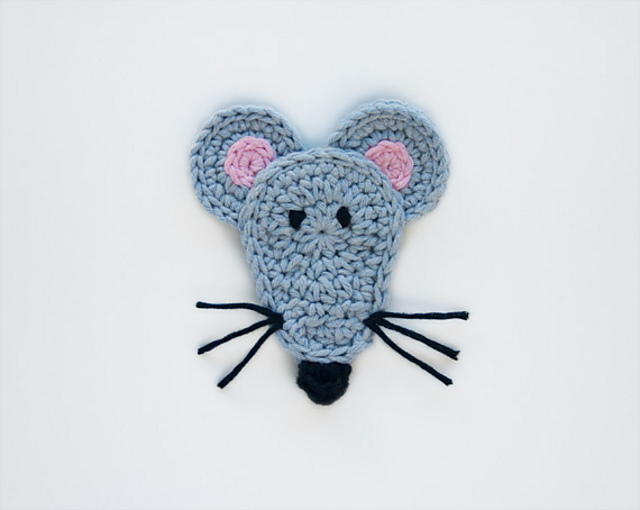 Ravelry: Mouse Applique pattern by Carolina Guzman