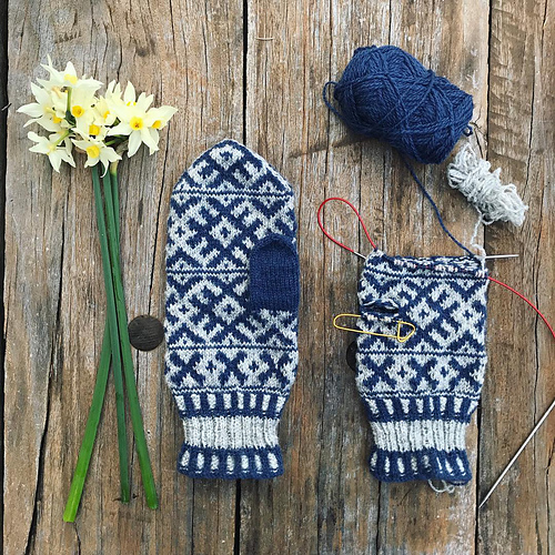 Ravelry: Finnish Midwinter Mittens pattern by Outi Kater