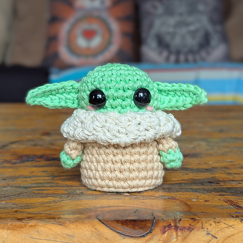 Ravelry: Grogu (Baby Yoda) Tribute pattern by Paula Fuentes - Onpoki