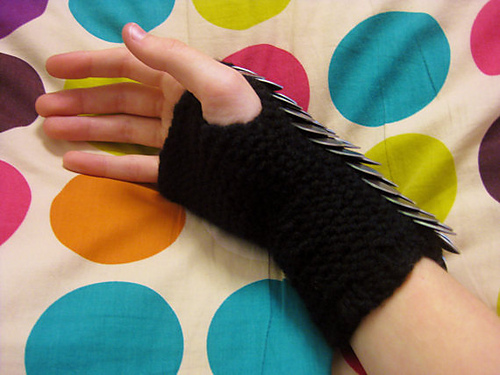 Ravelry: Knitted Scale Mail Gloves pattern by CraftyMutt
