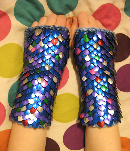 Ravelry: Knitted Scale Mail Gloves pattern by CraftyMutt