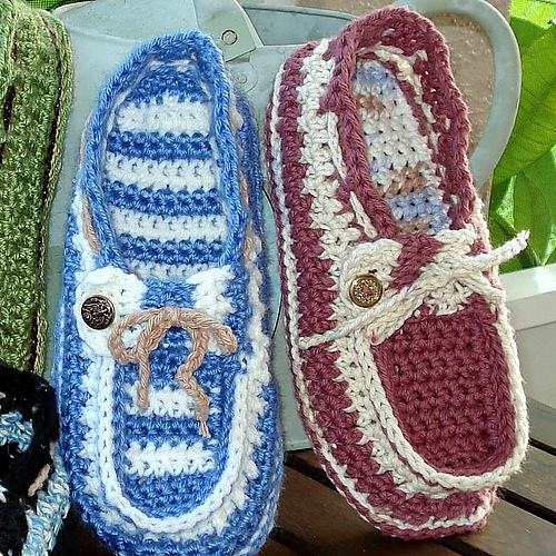 Ravelry: Adult Button Loafers pattern by Genevive Hunter