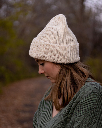 Ravelry: Classic Ribbed Hat pattern by Kaitlin Barthold
