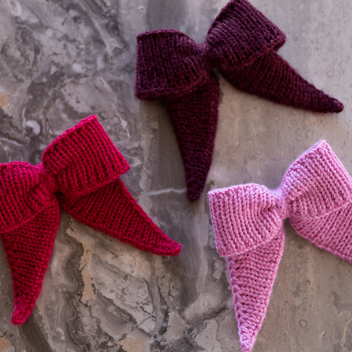 Ravelry: Knit Bow pattern by Kaitlin Barthold