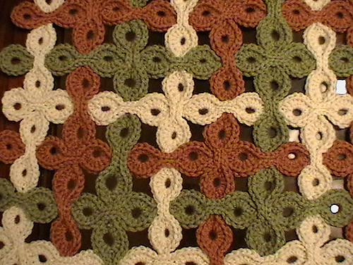 Ravelry: Woven Shell Table Runner pattern by Terry Day