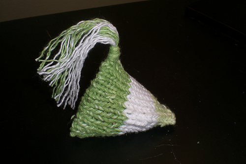 Ravelry: Pyramid Sachet pattern by Joelle Hoverson