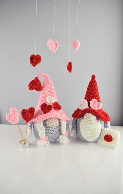 Ravelry: Valentine's gnome set pattern by passionatecraft2