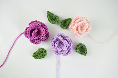 Ravelry: Rose applique pattern by Tidzhen Gyuldzhu