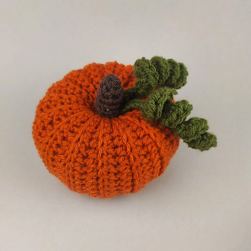 Ravelry: Easy Rustic Pumpkin pattern by Tidzhen Gyuldzhu