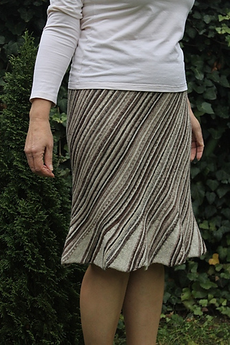 Ravelry: Swirl Skirt pattern by AnneLena Mattison