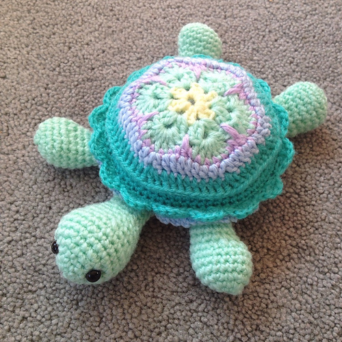 Ravelry: Tina Turtle Pincushion pattern by Ina Rho