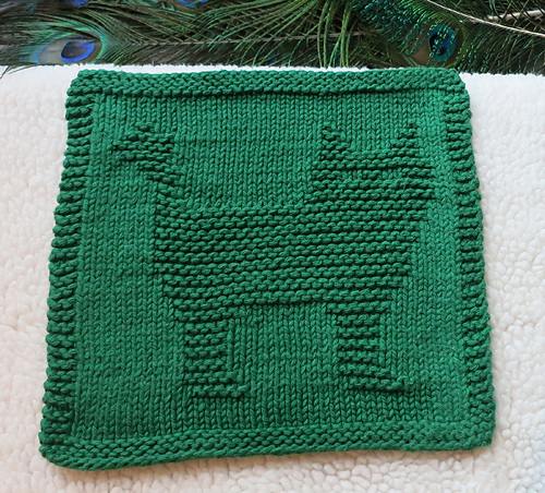 Ravelry: Fluffy Kitty Dishcloth pattern by Louise Sarrazin