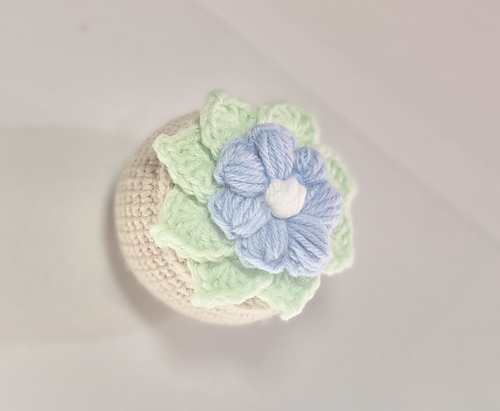 Ravelry: Crochet Flower Succulents pattern by Pearl Lin