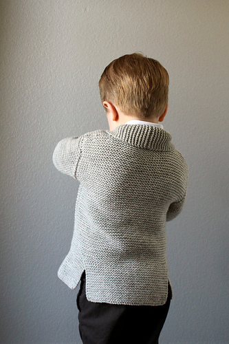 Ravelry: Dapper pattern by Alana Dakos