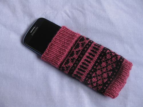 Ravelry: Aztec Phone Sweater pattern by Renée Kies