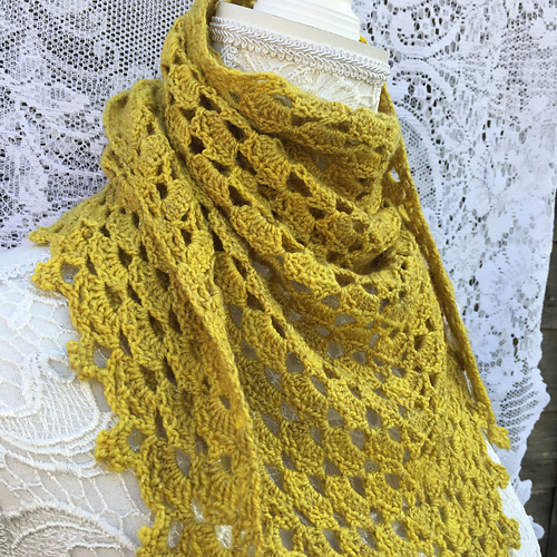 Ravelry: Dorne Rising Shawl pattern by Zoe Clements