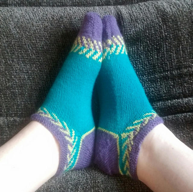 Ravelry: MichelleLMartin's Crystal Socklets