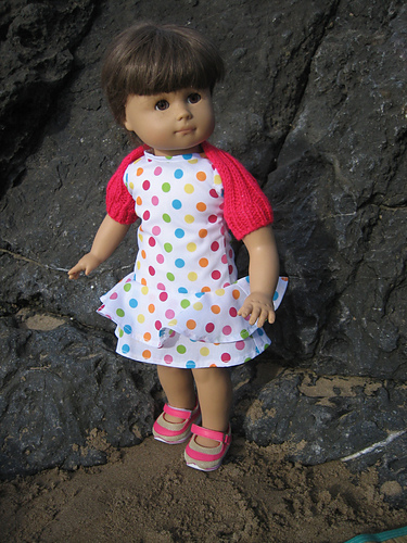 Ravelry: Ribbed 18" Doll Shrug pattern by Janice Helge