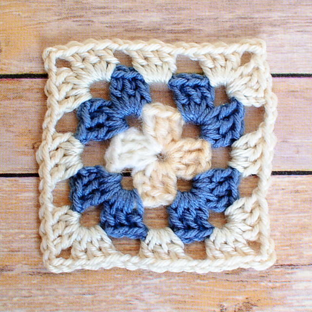 Ravelry: Classic Granny Square pattern by Kara Gunza