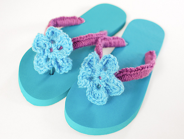 Ravelry: Crocheted Flip Flops with Flower pattern by Kara Gunza