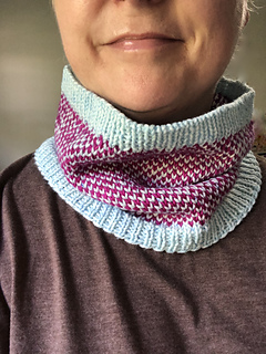 Ravelry: Interstellar Cowl DK pattern by Pam Goodchild