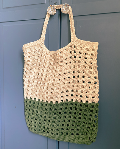 Ravelry: ‘On The Grid’ Bag pattern by Philippa Kemp