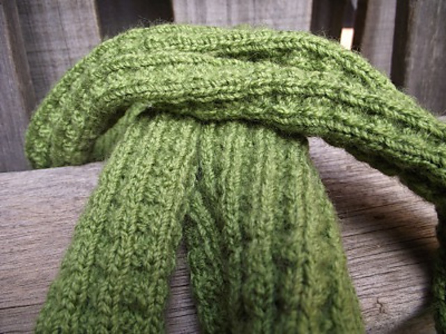 Ravelry: Broken Rib (waffle) Scarf pattern by Phoebe Garrett