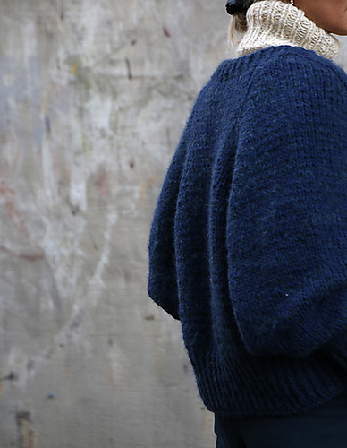 Ravelry: Queen bee jacket pattern by Anna Enge