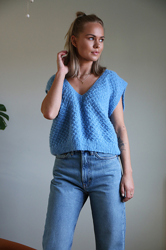 Ravelry: Wild Vest / Ville vesten pattern by Heidi - Pickles