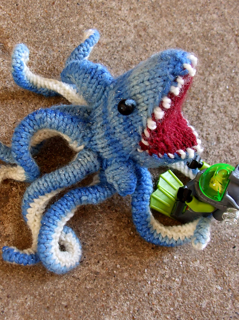 Ravelry: pixieface's SHARKTOPUS!