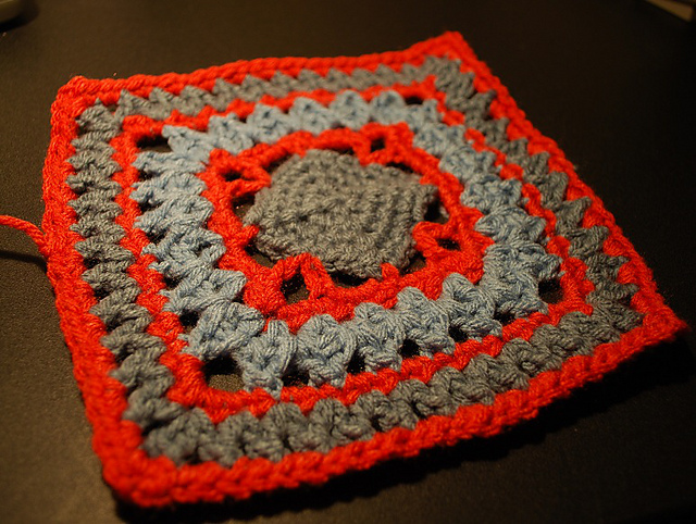 Ravelry: Lacy diamond square pattern by Undisthreadness