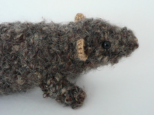 Ravelry: Fuzzy Rat pattern by June Gilbank